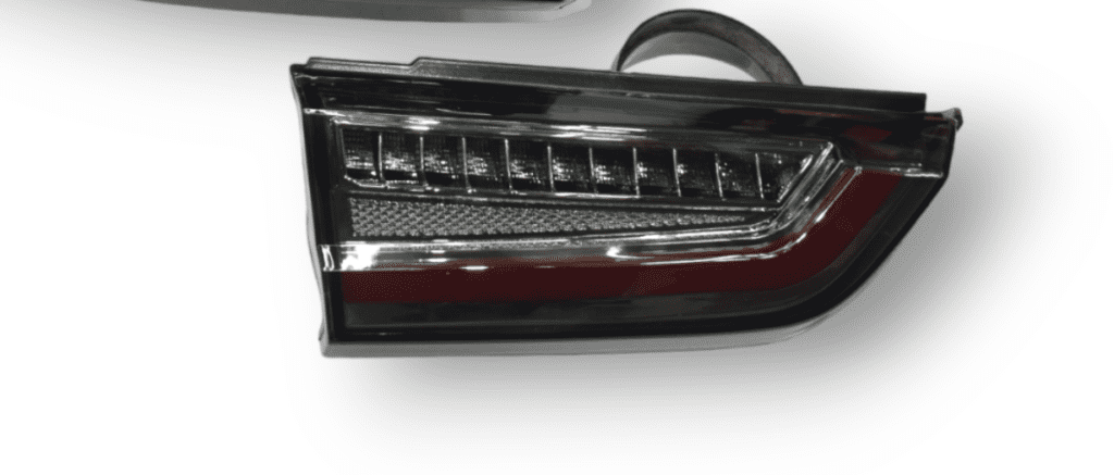 XL6-Tail light – CARBONKER